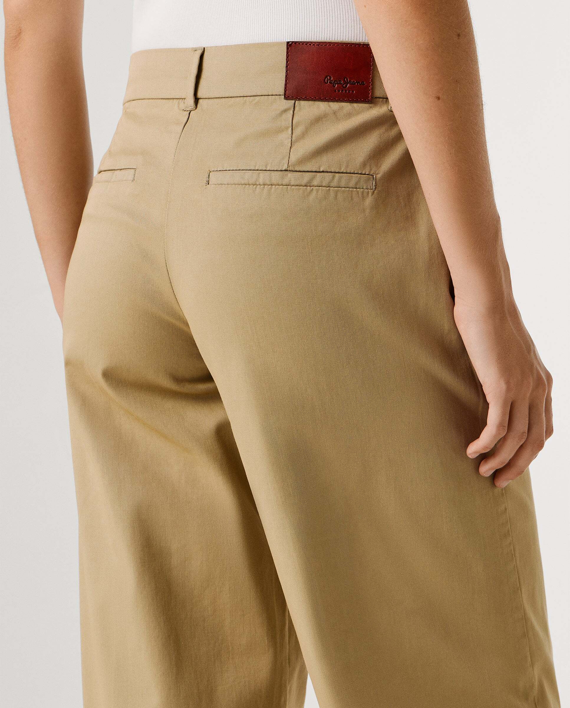 Pantalón recto de mujer con tiro medio Natural Pepe Jeans · El Corte Inglés
