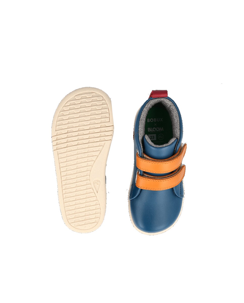 Botas infantiles de niños de piel con doble cierre autoadherente ...